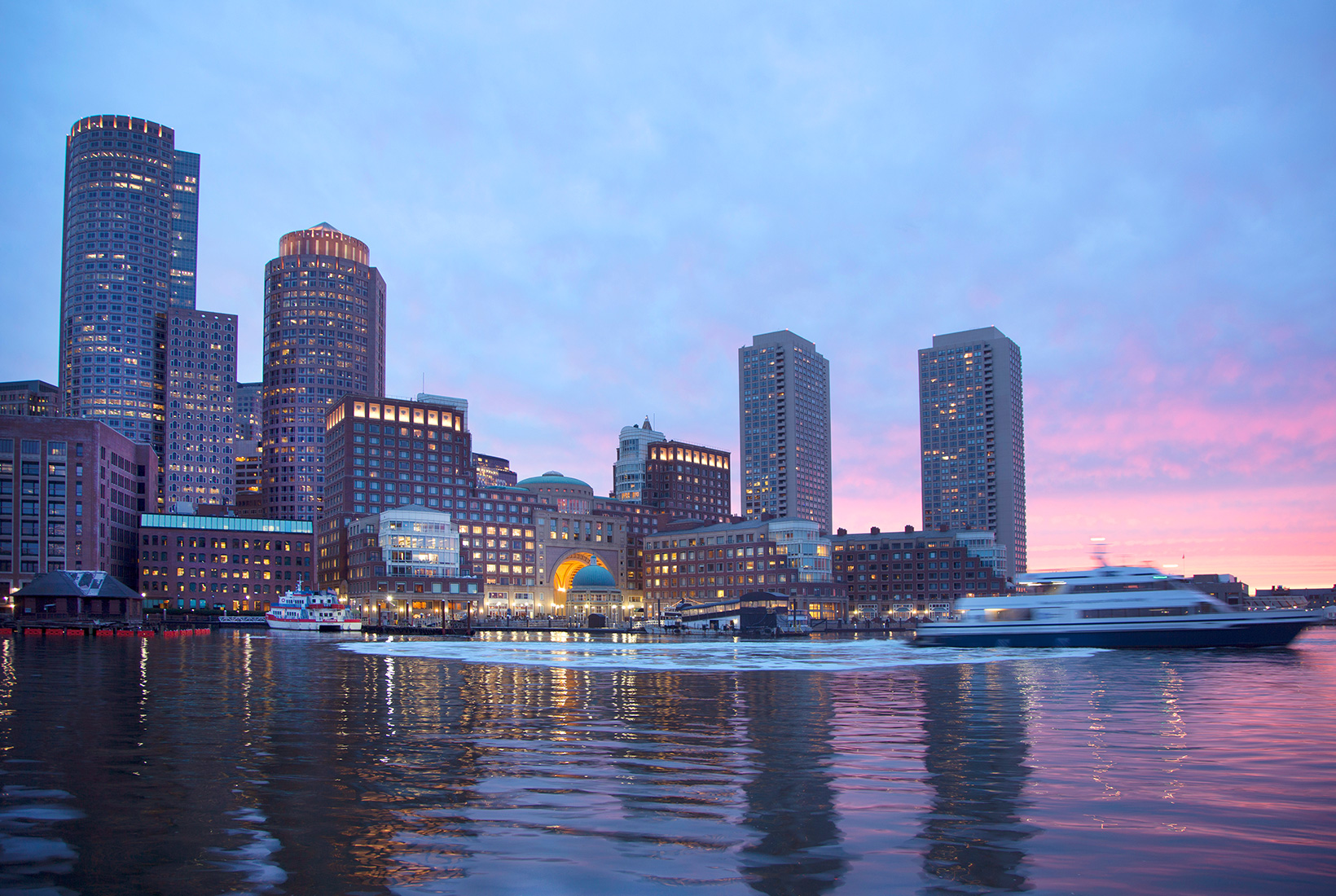 Beautiful Boston Harbor Yacht Cruise - Vistana Events